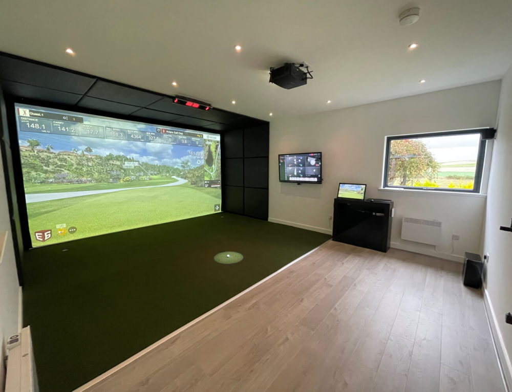 Six Metre Curve Screen Golf Simulator - Norfolk - Golf Tech Systems