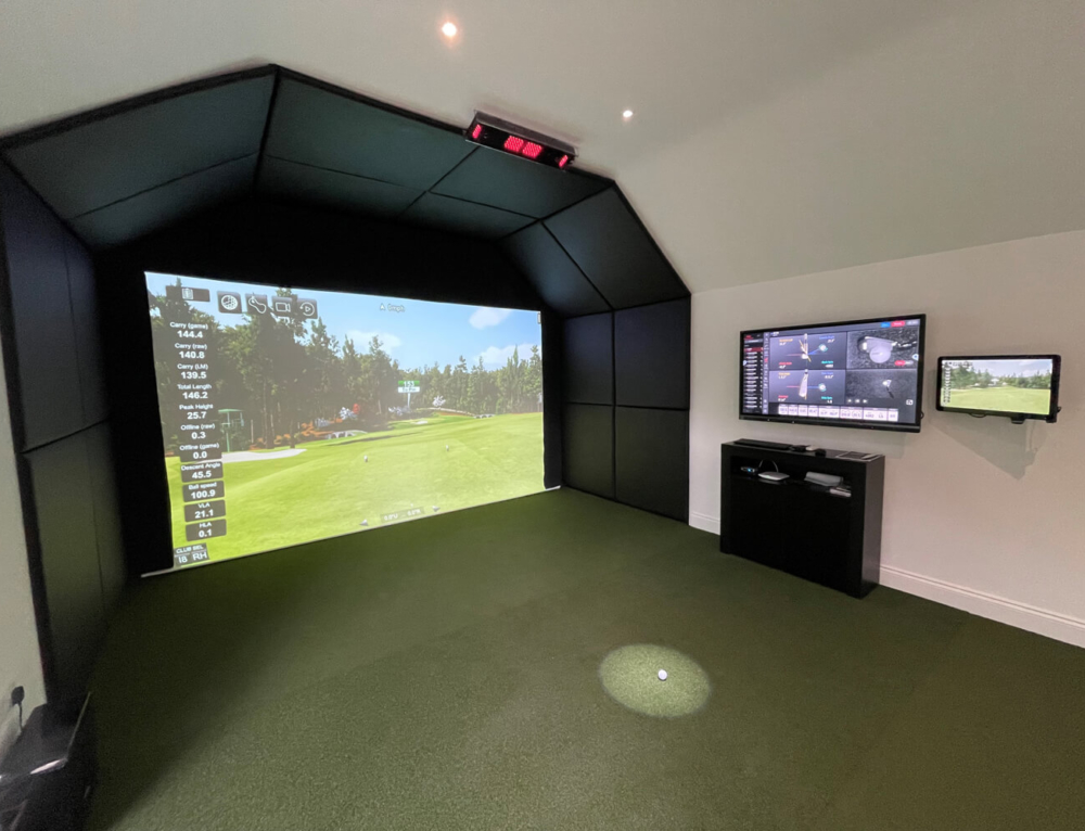 Six Metre Curve Screen Golf Simulator - Norfolk - Golf Tech Systems
